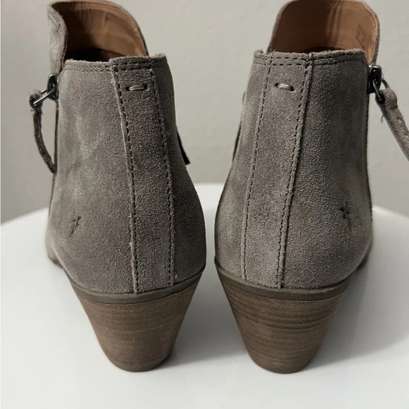 Frye | Shoes | Frye Judith Double Zip Ankle Boots Gray Suede Heel ...